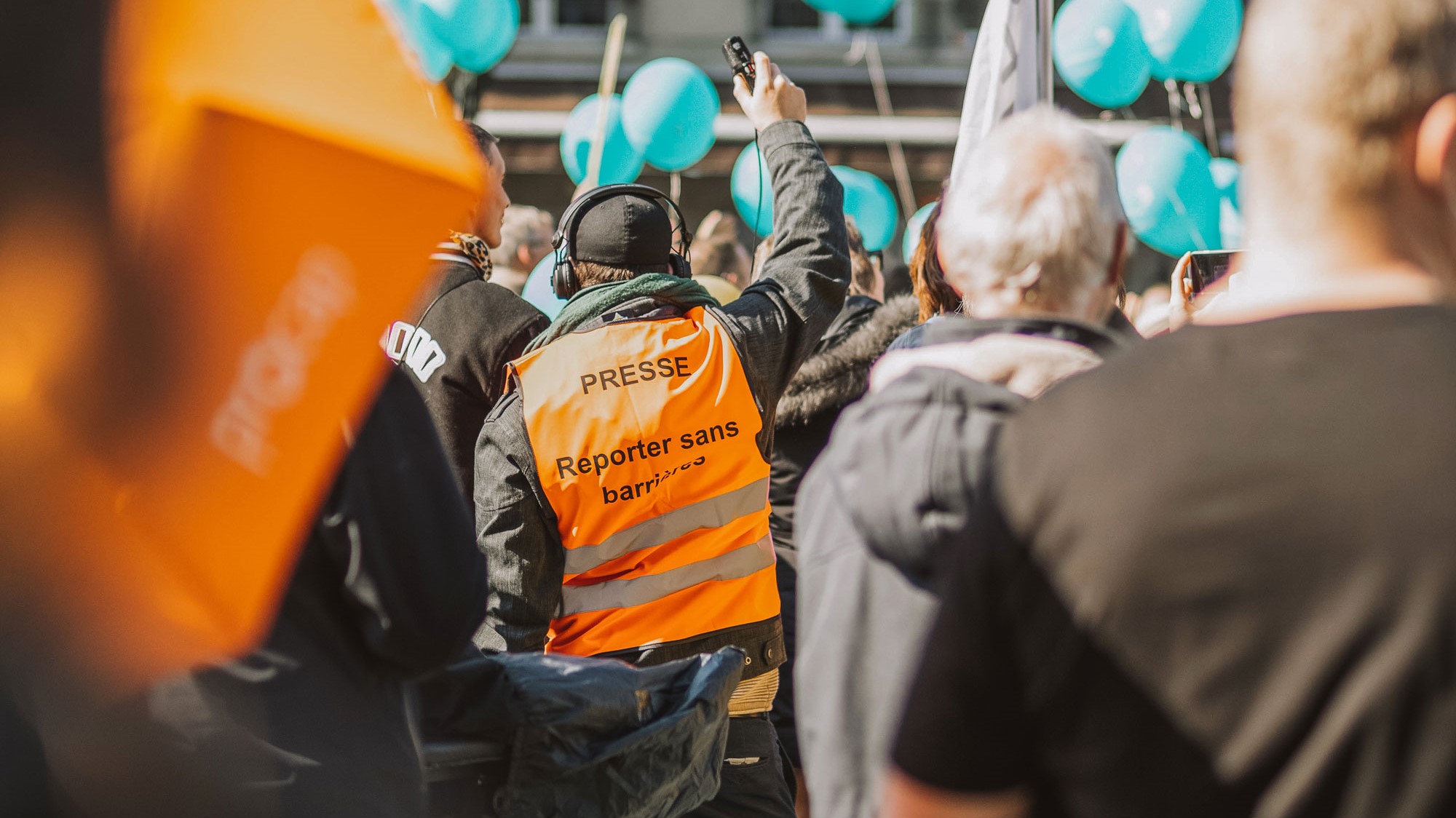 Reporter:innen ohne Barrieren | Denk an mich | Denk an mich